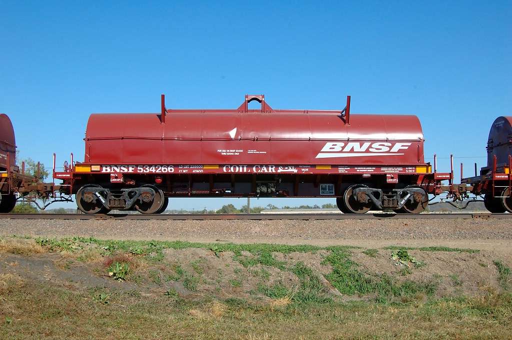 BNSF 534266, Freshly repainted with New BNSF Logo, 100-Ton Steel Coil Car,